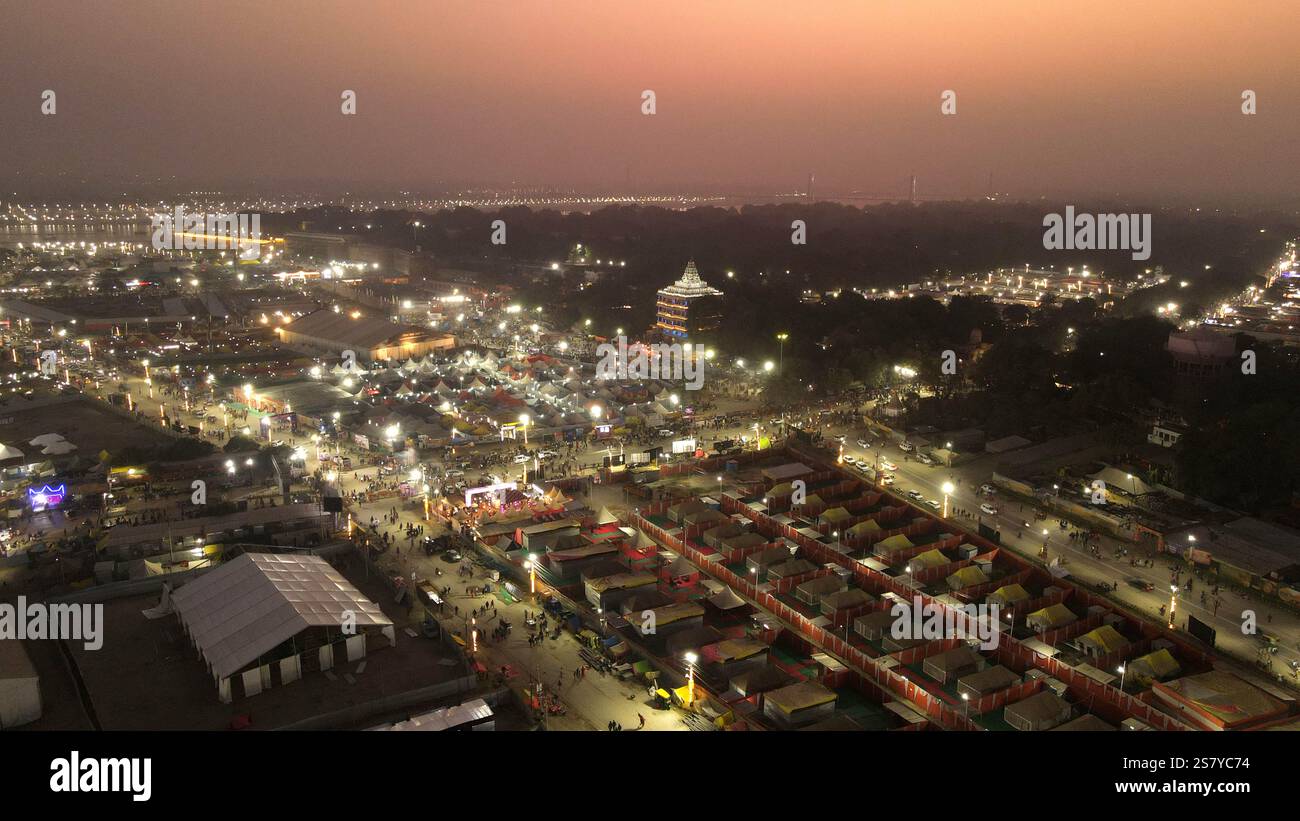 Prayagraj, Uttar Pradesh, India. 20th Jan, 2025. Prayagraj: Prayagraj ...