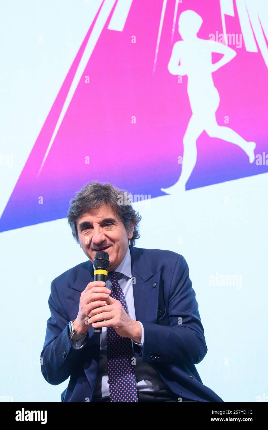 Arese, Milano. 20th Jan, 2025. Urbano Cairo al Wizz Air Milano Marathon ...