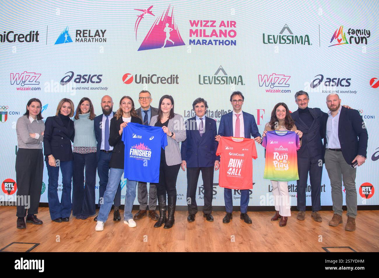 Wizz air milano marathon 2025 talk hi-res stock photography and images ...