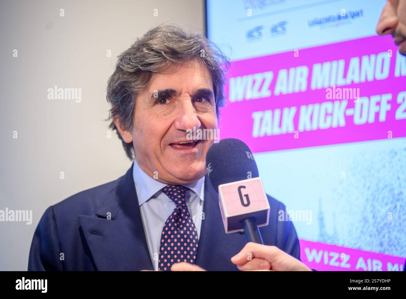 Arese, Milano. 20th Jan, 2025. Urbano Cairo al Wizz Air Milano Marathon ...