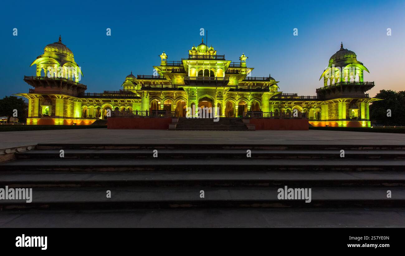 The Albert Hall Museum in Jaipur is a stunning example of Indo ...