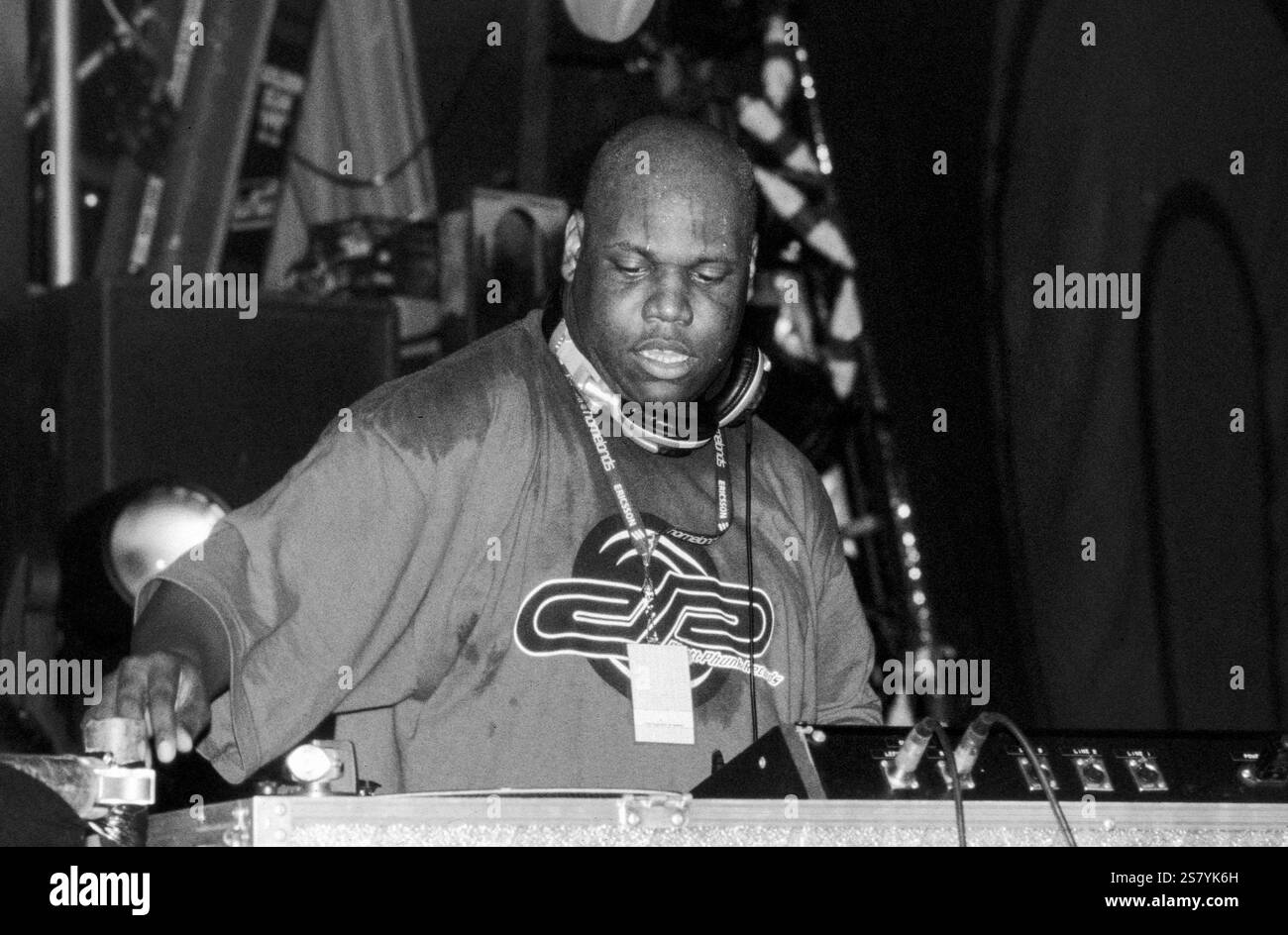 SUPERSTAR DJ, CARL COX, HOMELANDS FESTIVAL, 1999: Legendary DJ Carl Cox ...