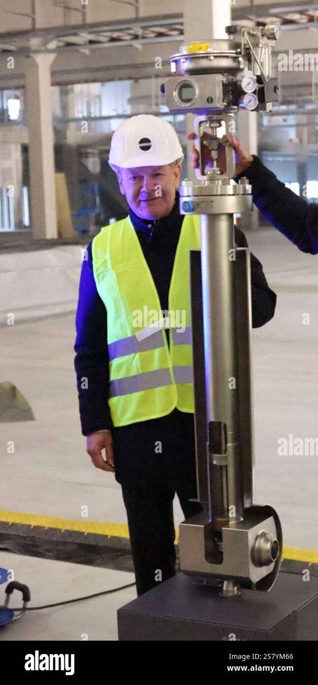 Olaf Scholz auf Baustelle 20.01.2025, Germany, Offenbach, Hessen ...