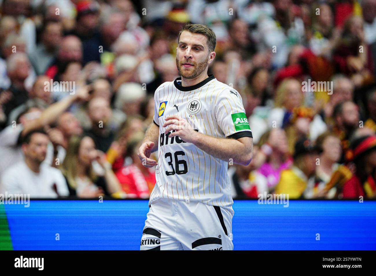 Lukas Mertens (Deutschland, #36) DEN, Deutschland vs. Tschechien, Handball, IHF ...