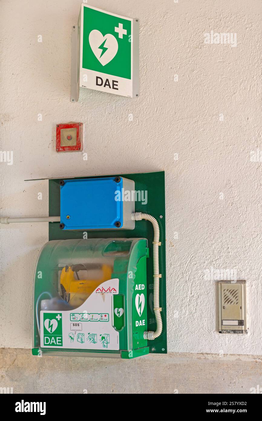 Venice, Italy - January 11, 2017: Aed Emergency Device Italian Dae ...