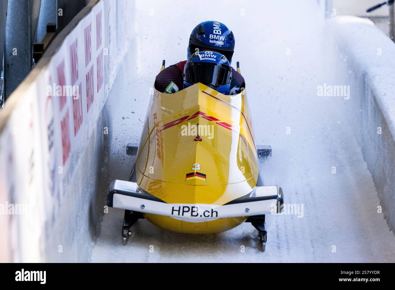 Adam Ammour, Nick Stadelmann (Deutschland) im Ziel, AUT, IBSF Bob ...