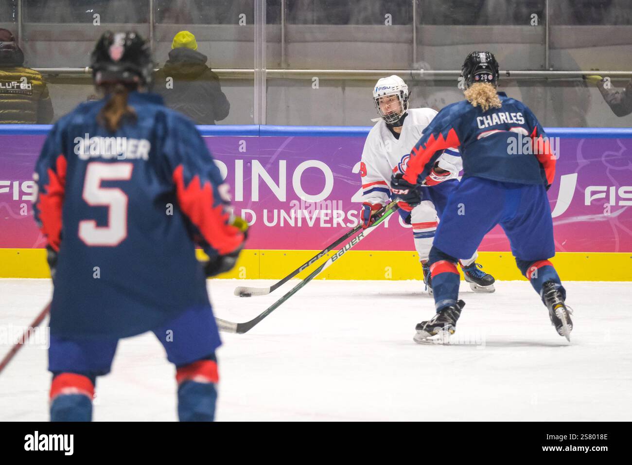 Sing-Lin Tao (TPE) (L) and Leonie Charles (UK) (R) seen in action ...