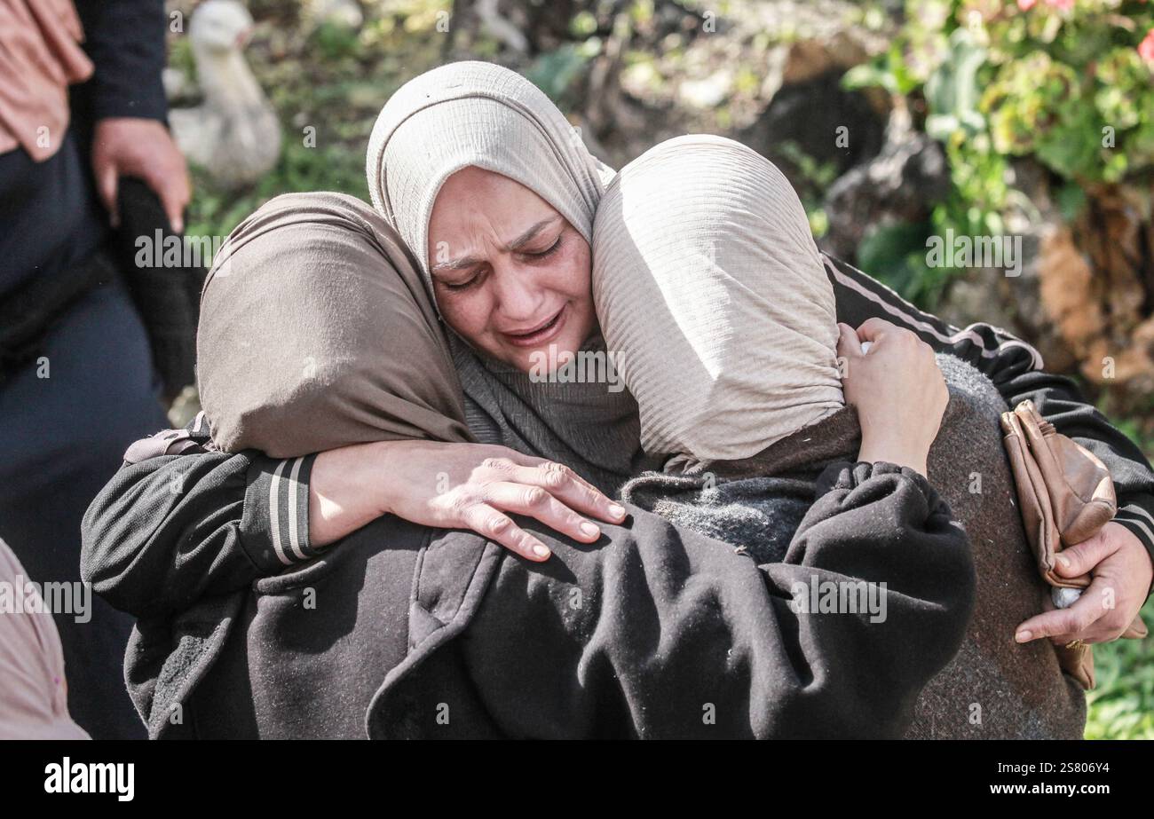 Sisters of Wafaa Rushdi, comfort mother of Palestinian boy Ahmed Rushdi ...