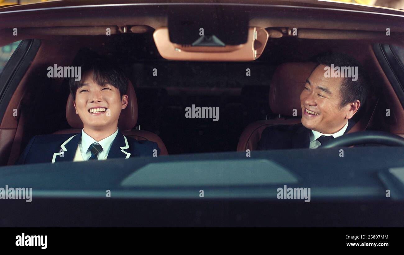 XO KITTY, (aka XO, KITTY), from left: Minyeong Choi, Sungwook Lee, (Season 2, ep. 203, aired Jan ...