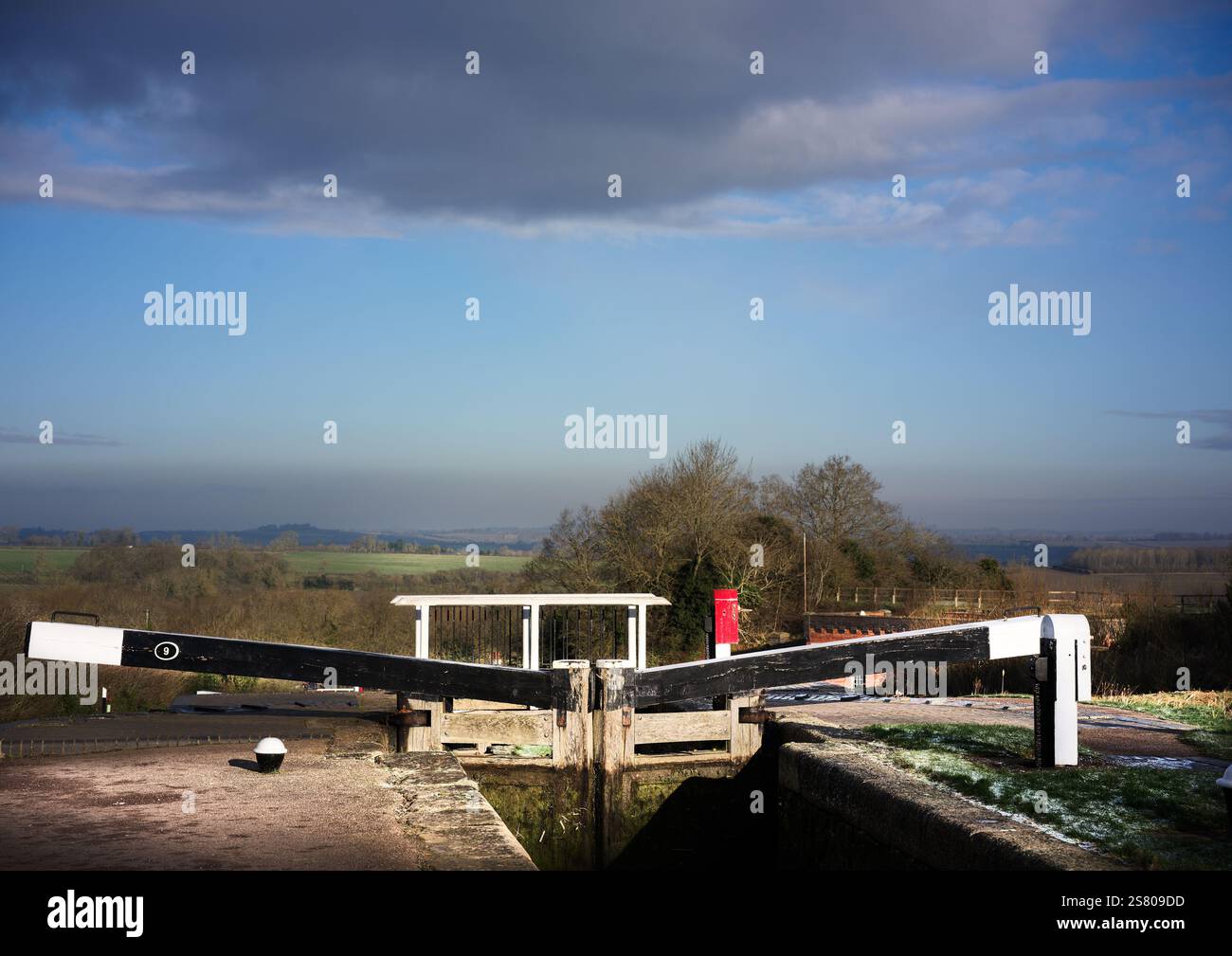 Top lock at Foxton locks, the longest staircase flight of locks in ...