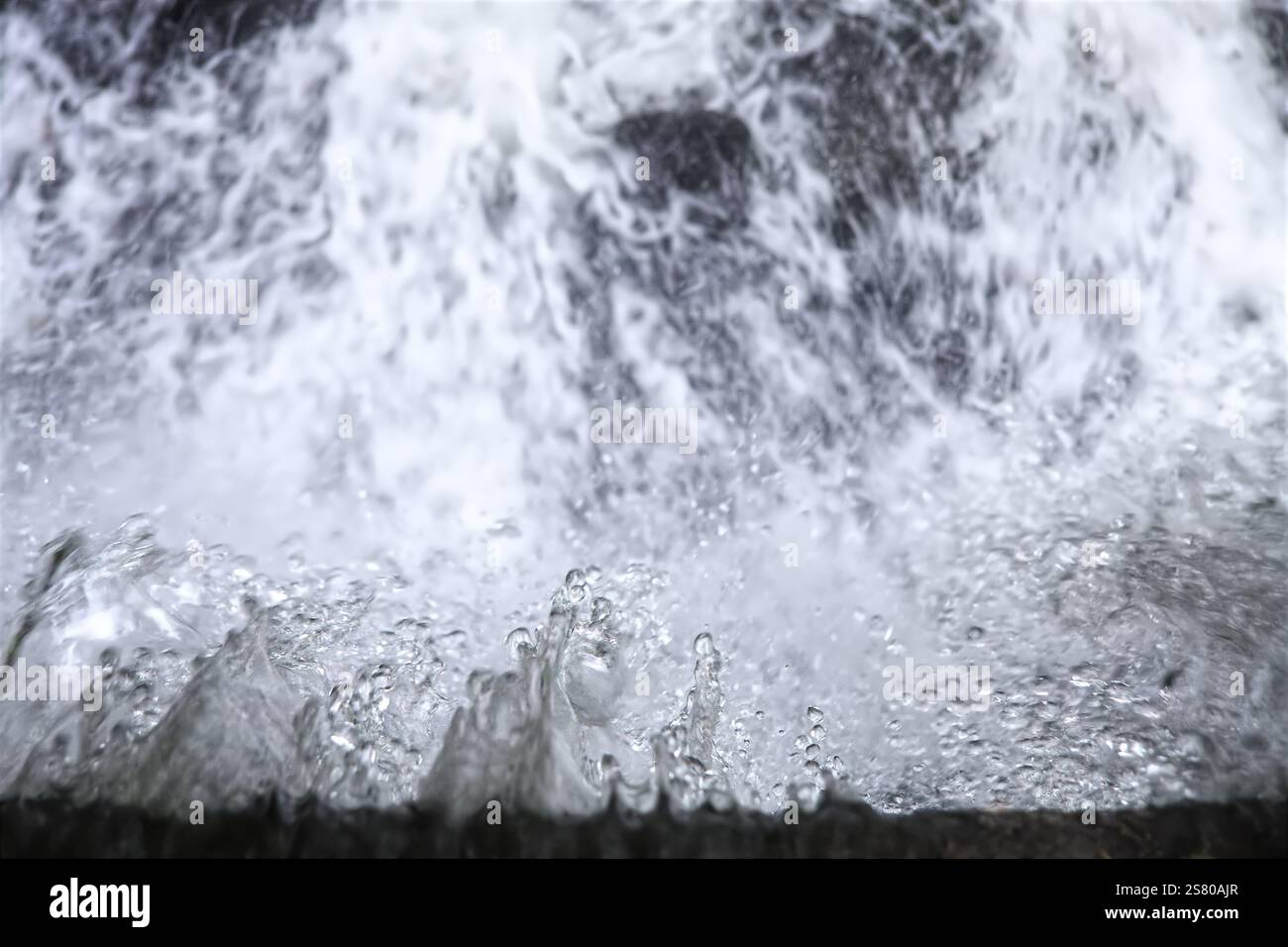 Fast water close up hi-res stock photography and images - Alamy