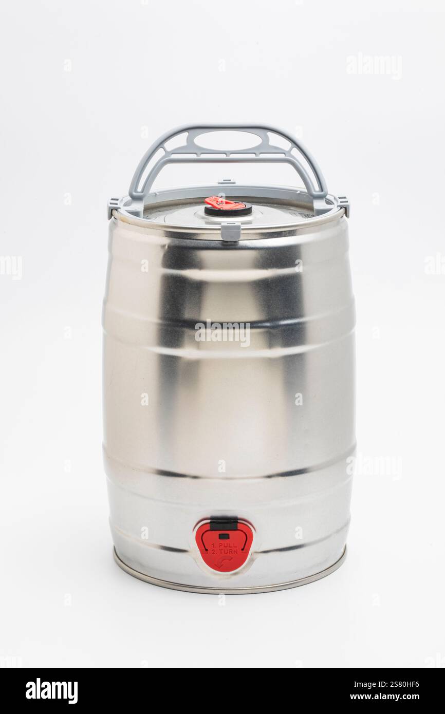 Mini keg hi-res stock photography and images - Alamy