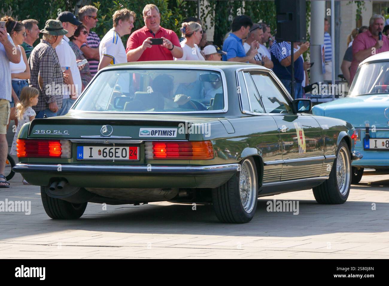 Mercedes Benz C107 / 350 SLC Stock Photo - Alamy