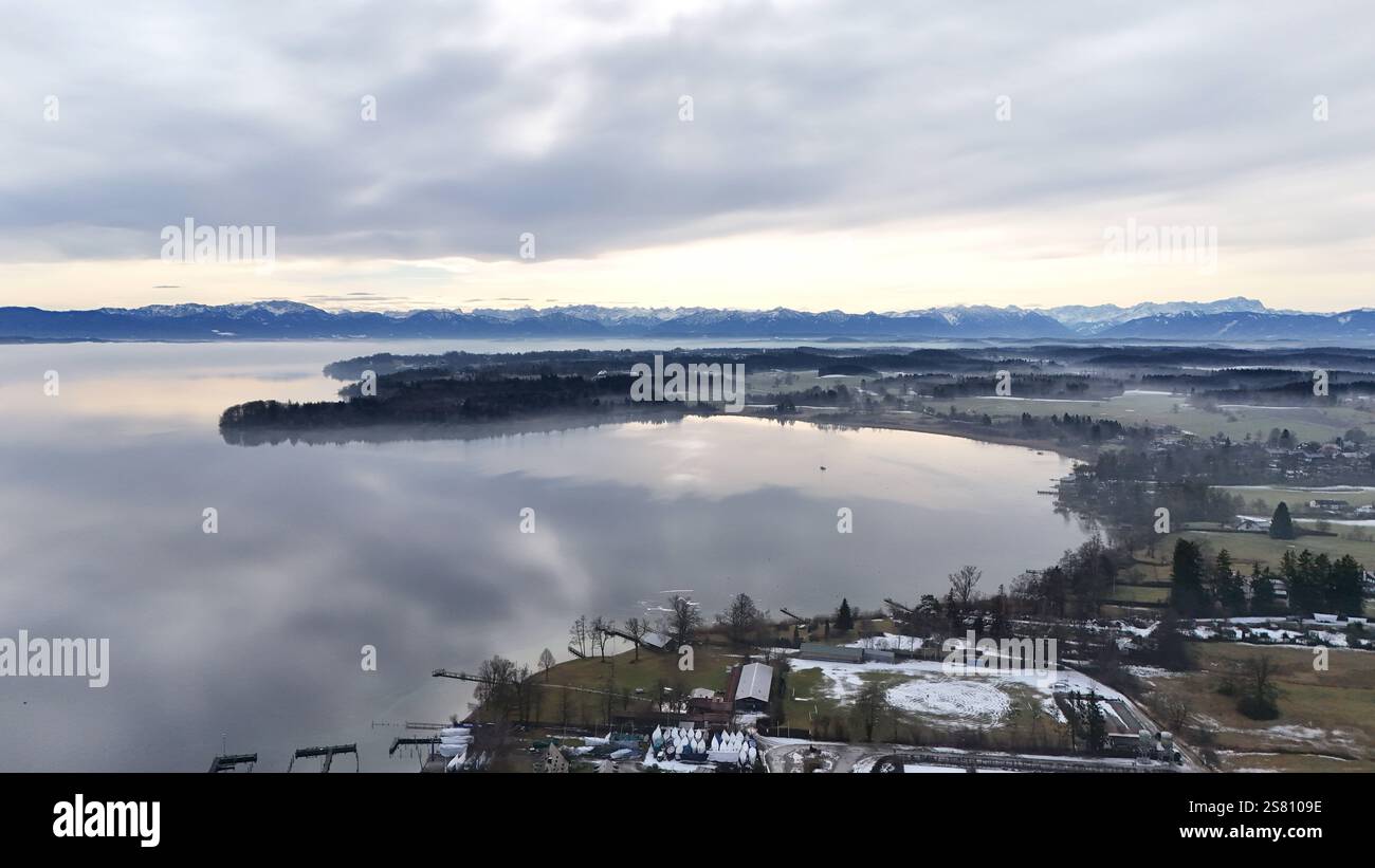 Tutzing, Bayern, Deutschland, 20. Januar 2025: Ein Wintertag in Tutzing ...