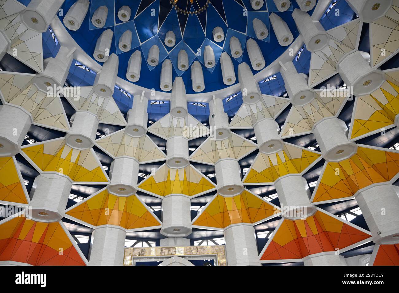 The 99 Dome Mosque (Masjid 99 kubah) in Losari beach,Makassar,Sulawesi ...