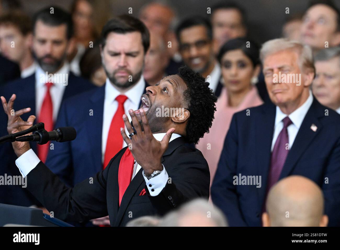 Pastor of 180 Church Lorenzo Sewell, delivers a benediction after ...
