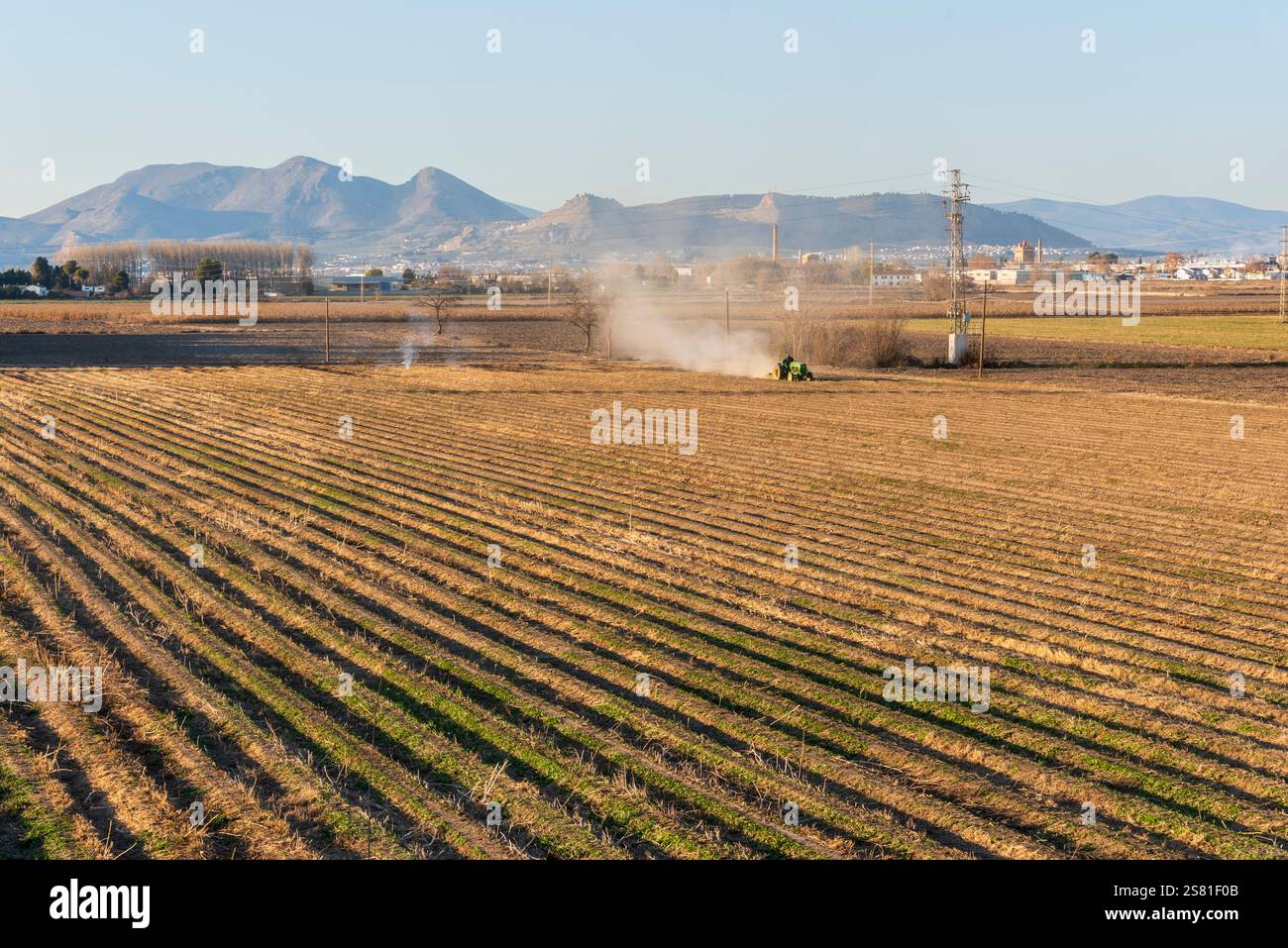 Arado arando hi-res stock photography and images - Alamy