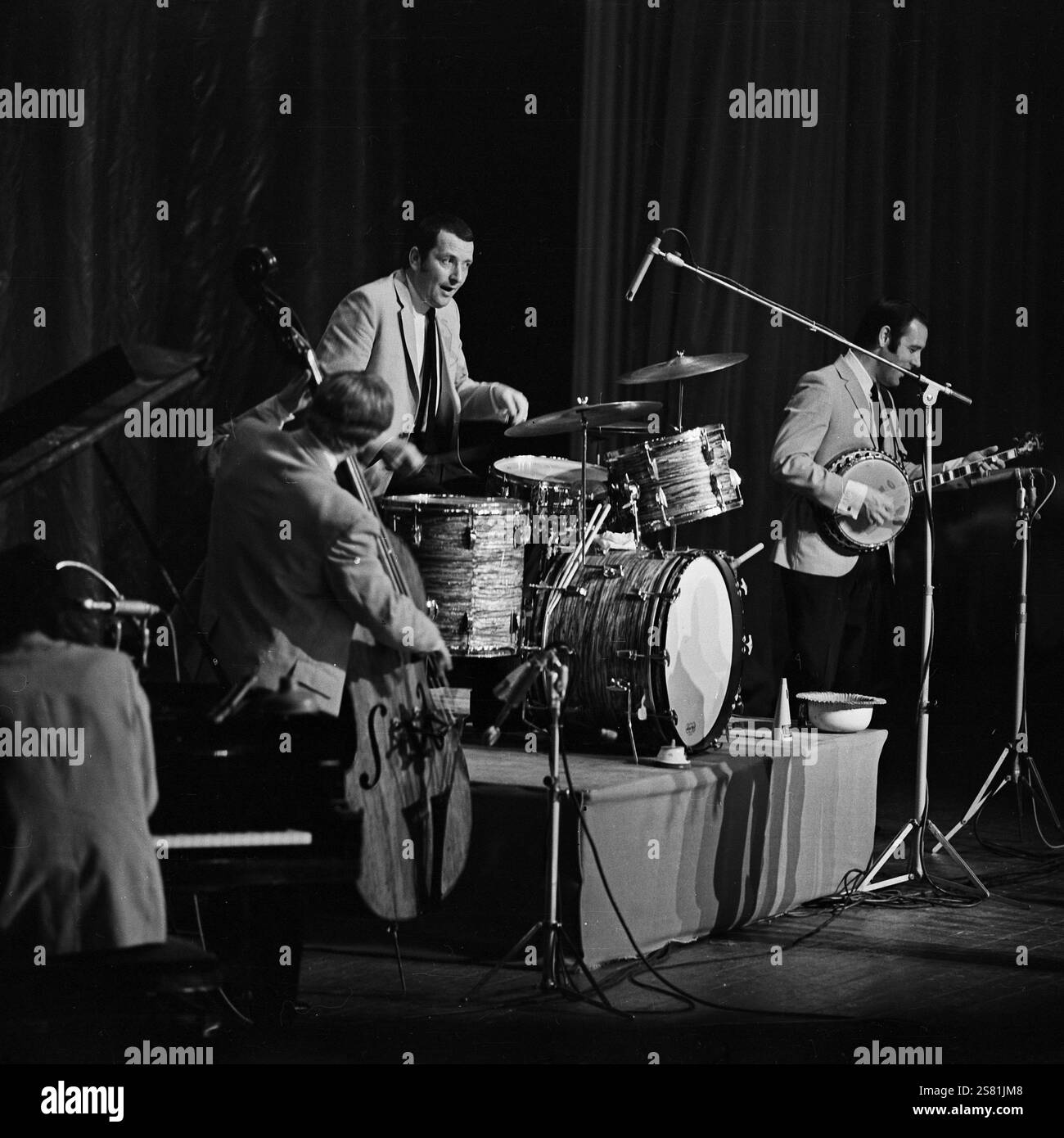 Ronald arthur bowden hi-res stock photography and images - Alamy