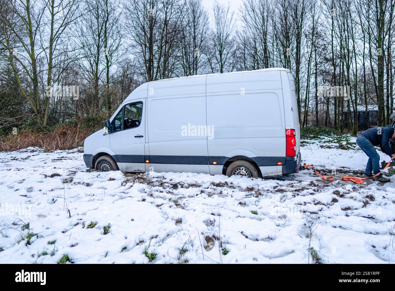 Car getting stuck hi-res stock photography and images - Alamy