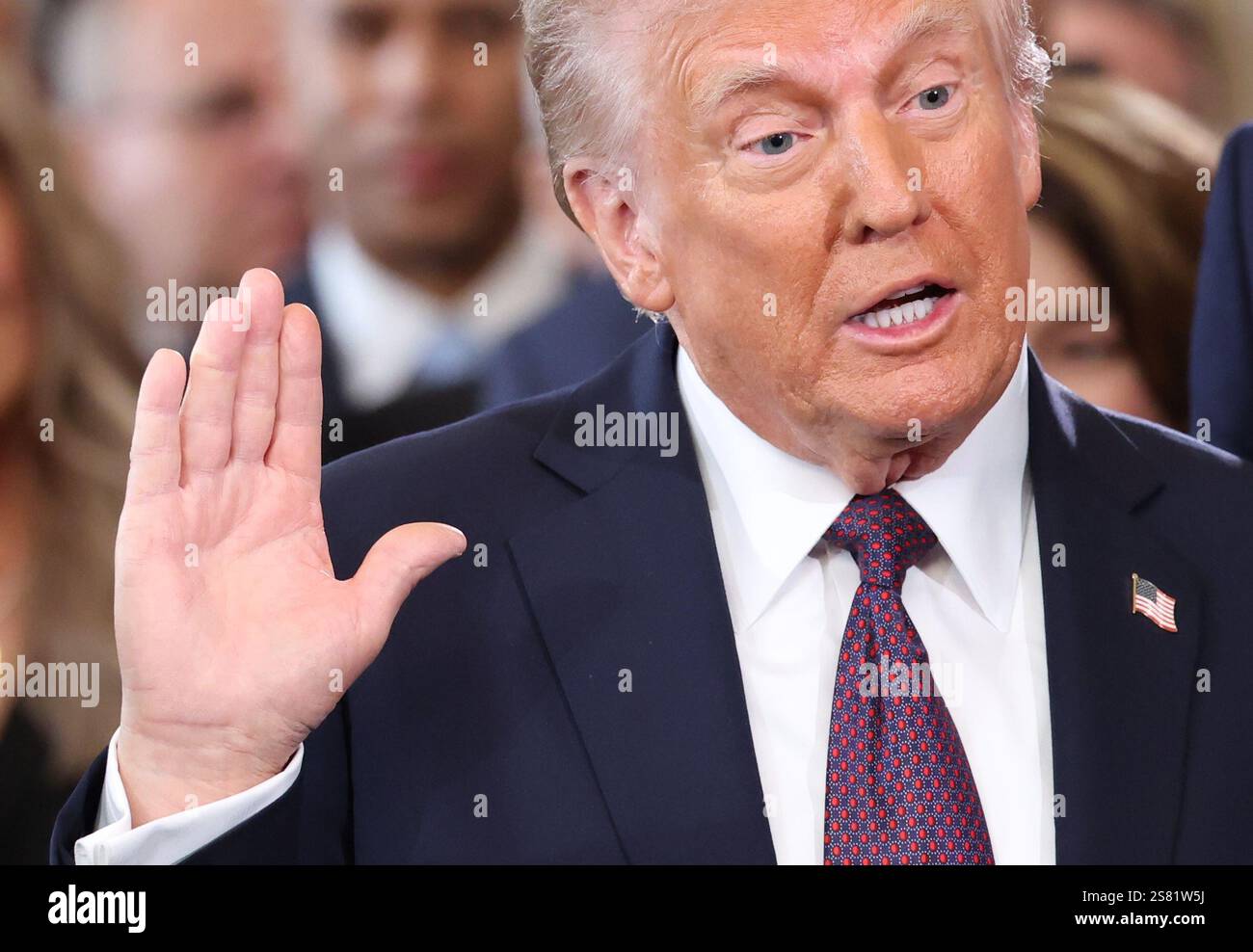 Trump 2025 inauguration oath hi-res stock photography and images - Alamy