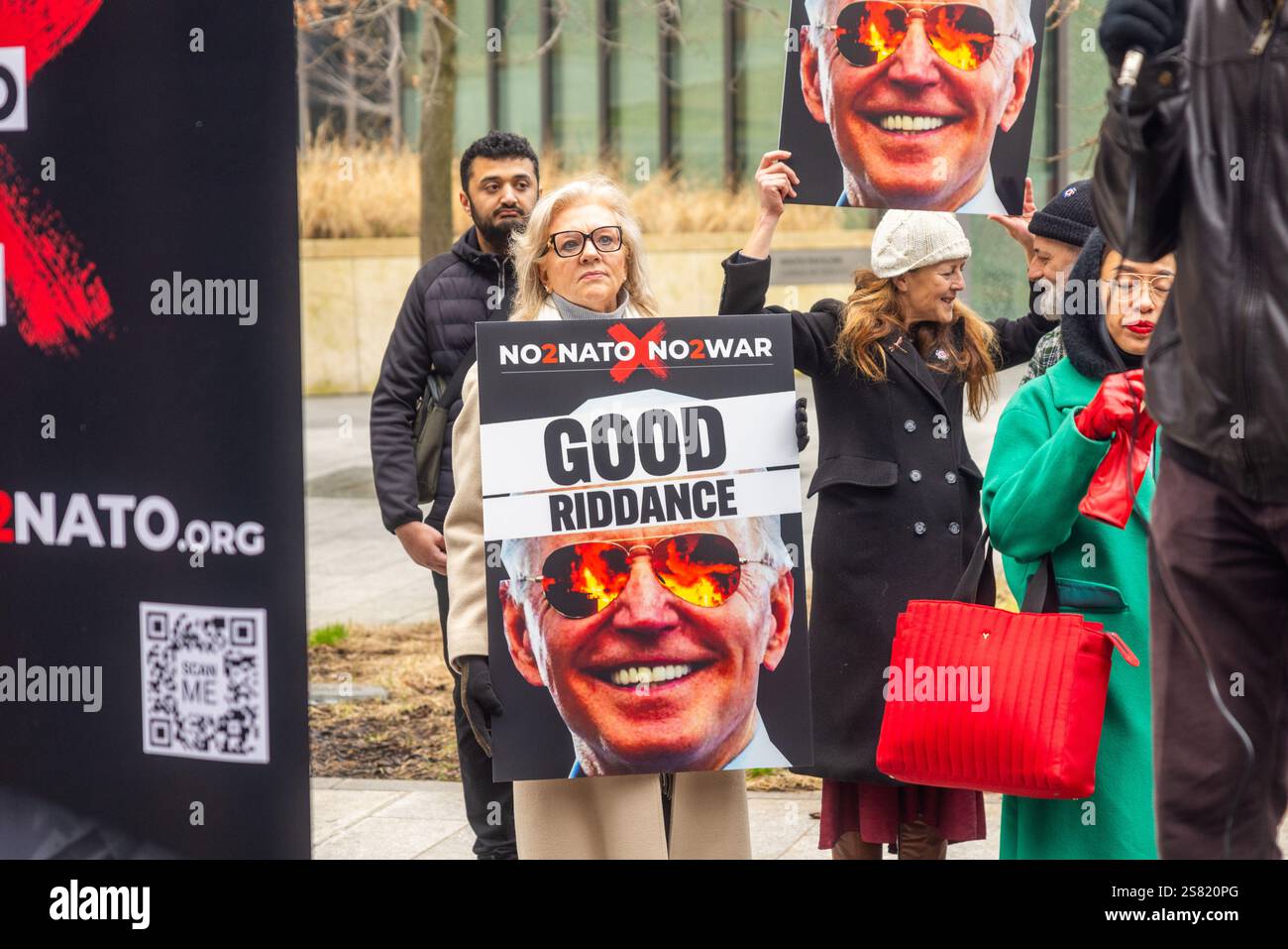 London, UK. 20 JAN, 2025. Peter Ford of the Workers party speaks as ...