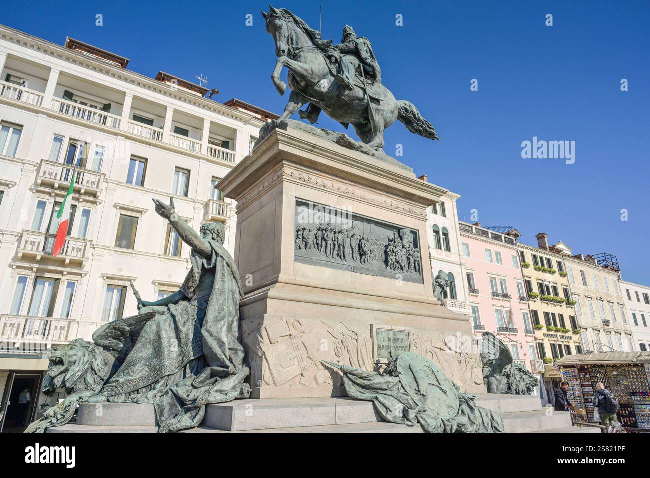 Denkmal für Viktor Emanuel II., Riva degli Schiavoni, Venedig, Venetien ...