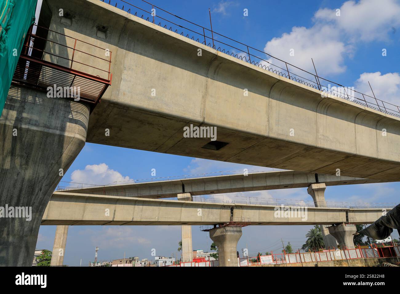 Construction of the Dhaka Metro Rail in Uttara, Dhaka, Bangladesh Stock ...