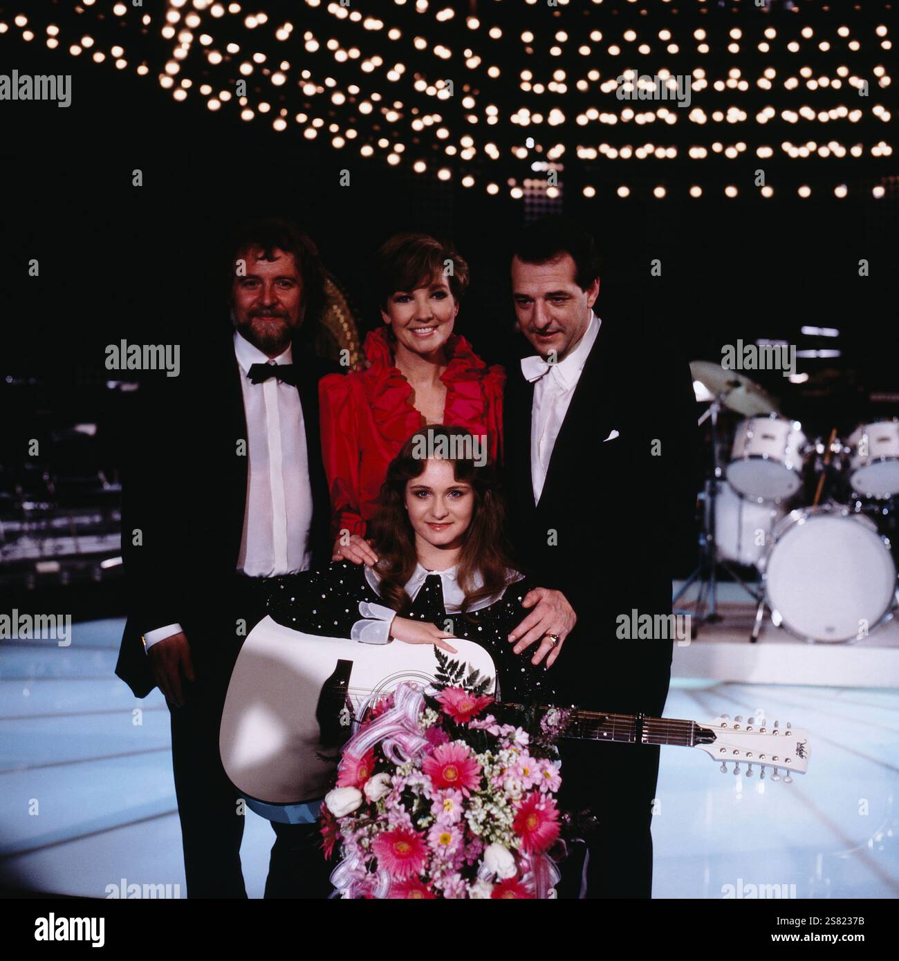 Eurovision Song Contest 1982, aka Grand Prix Eurovision de la Chanson ...