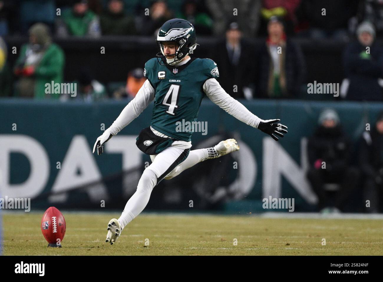 Philadelphia Eagles place kicker Jake Elliott (4) kicks the ball during ...