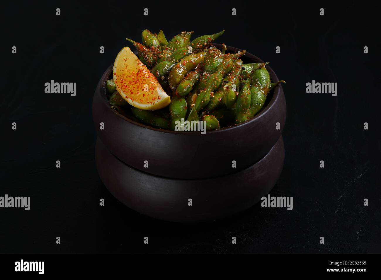 Seasoned edamame hi-res stock photography and images - Alamy