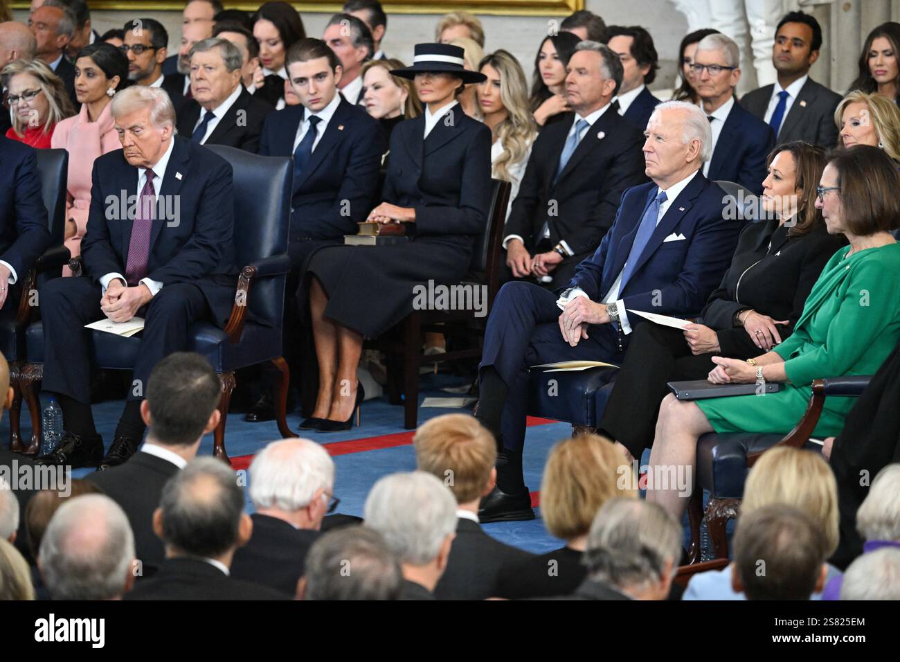 Dc, United States. 20th Jan, 2025. US President-elect Donald Trump (L ...