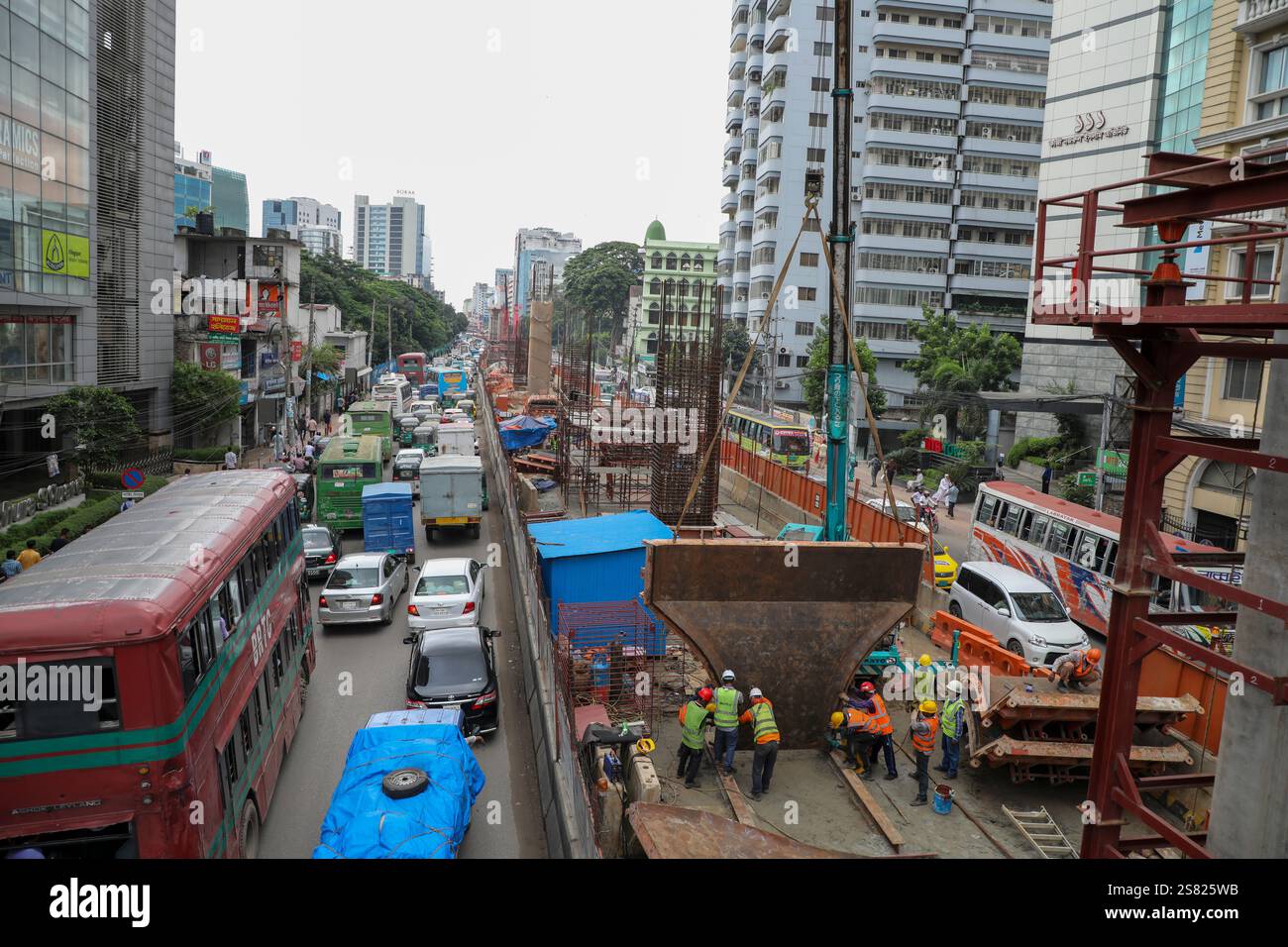 Construction of the Dhaka Metro Rail in Agargaon, Dhaka, Bangladesh ...