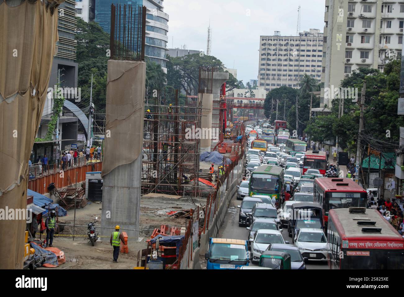 Construction of the Dhaka Metro Rail in Agargaon, Dhaka, Bangladesh ...