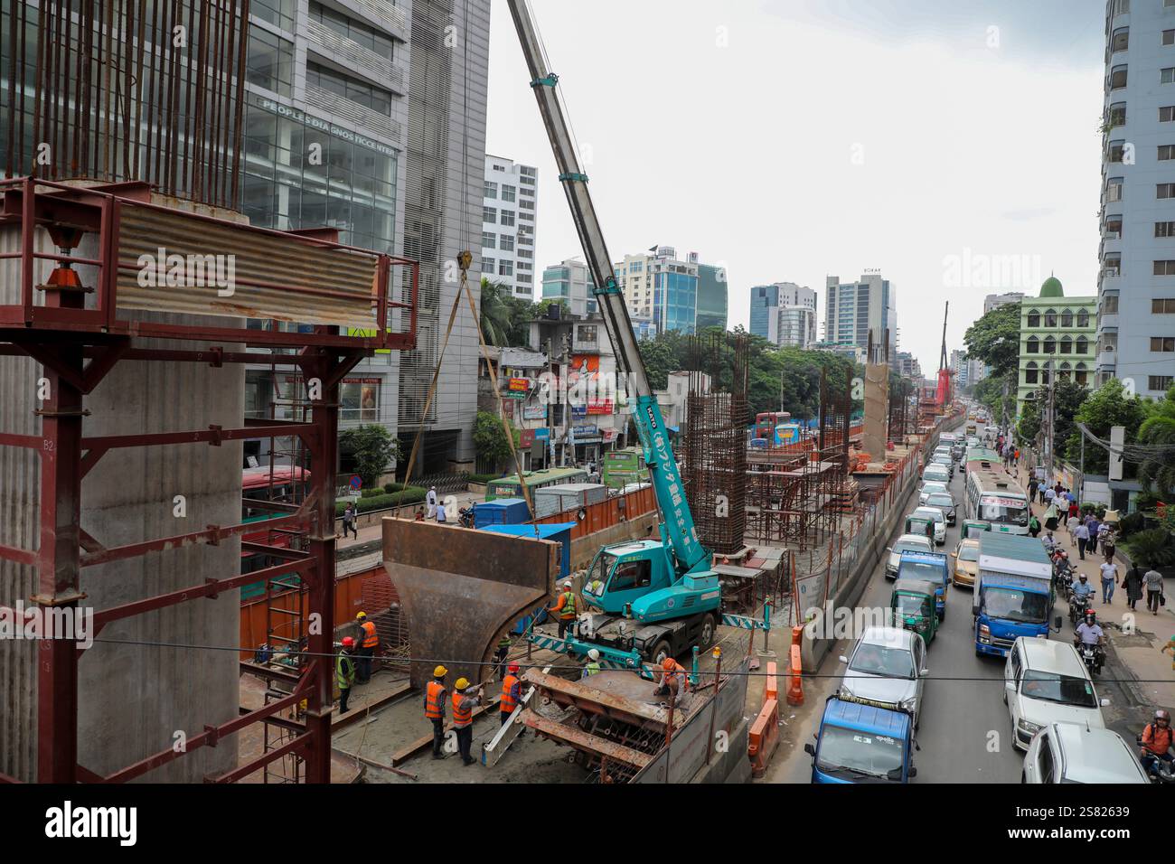 Construction of the Dhaka Metro Rail in Agargaon, Dhaka, Bangladesh ...