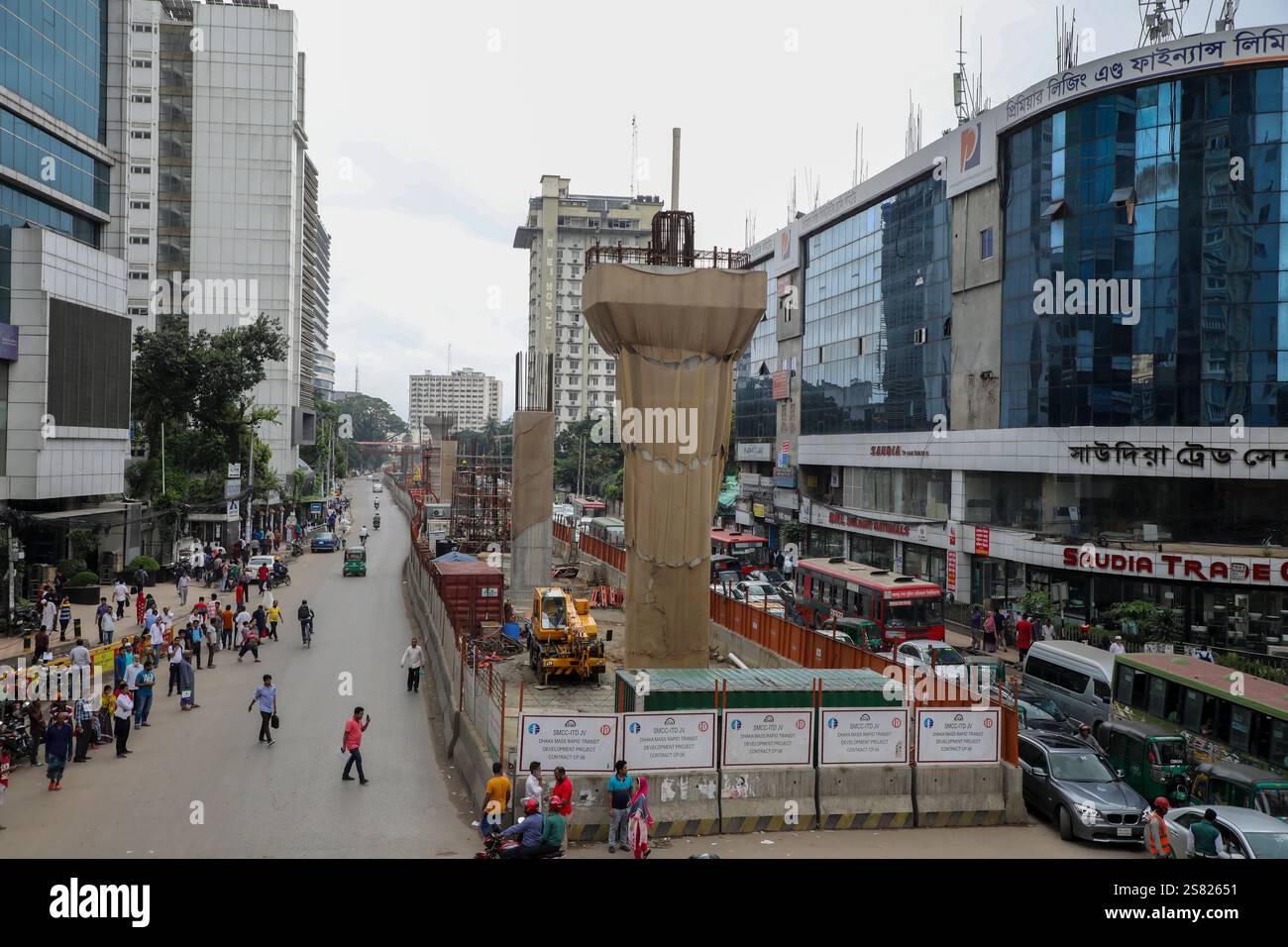 Construction of the Dhaka Metro Rail in Agargaon, Dhaka, Bangladesh ...