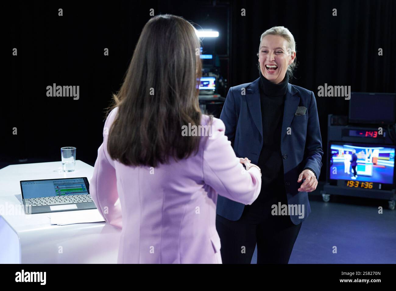 20 January 2025, Berlin: Alice Weidel (r), AfD federal chairwoman and ...
