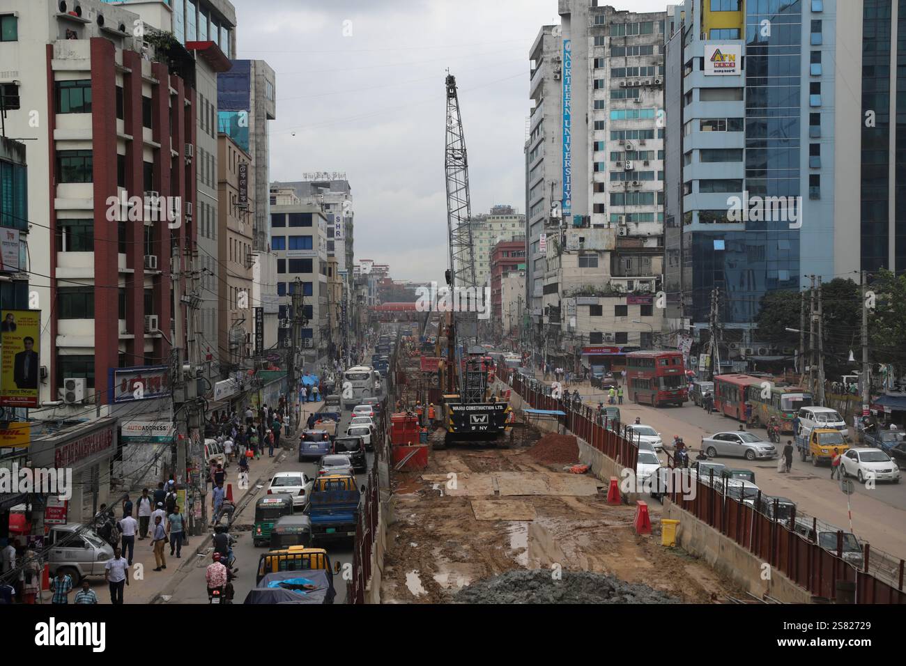 Construction of the Dhaka Metro Rail in Agargaon, Dhaka, Bangladesh ...
