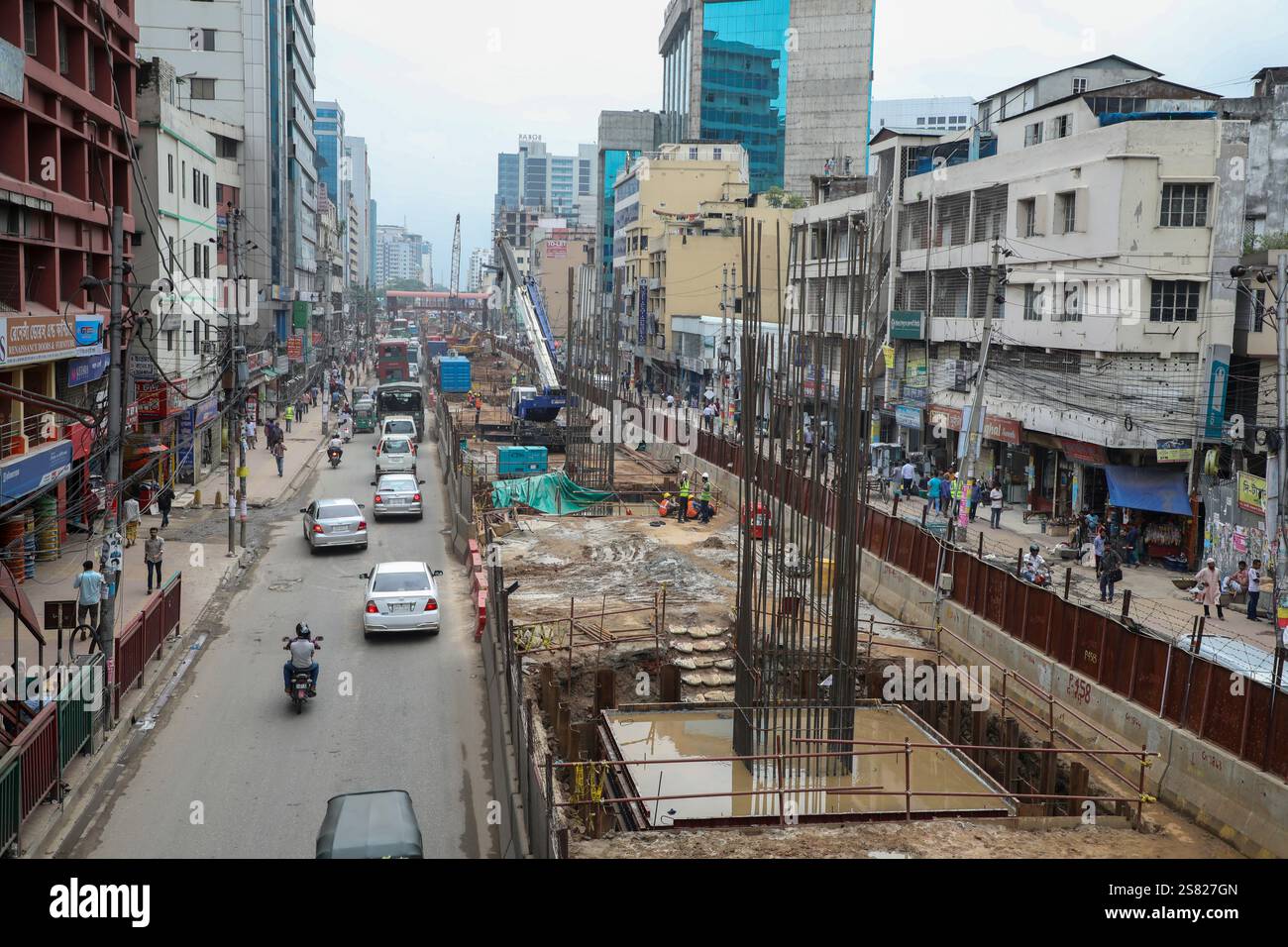 Construction of the Dhaka Metro Rail in Agargaon, Dhaka, Bangladesh ...