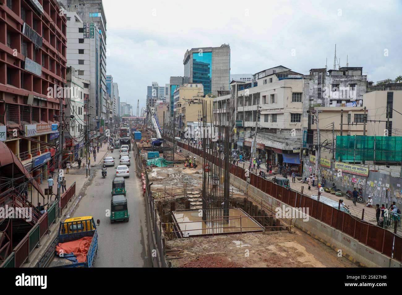 Construction of the Dhaka Metro Rail in Agargaon, Dhaka, Bangladesh ...