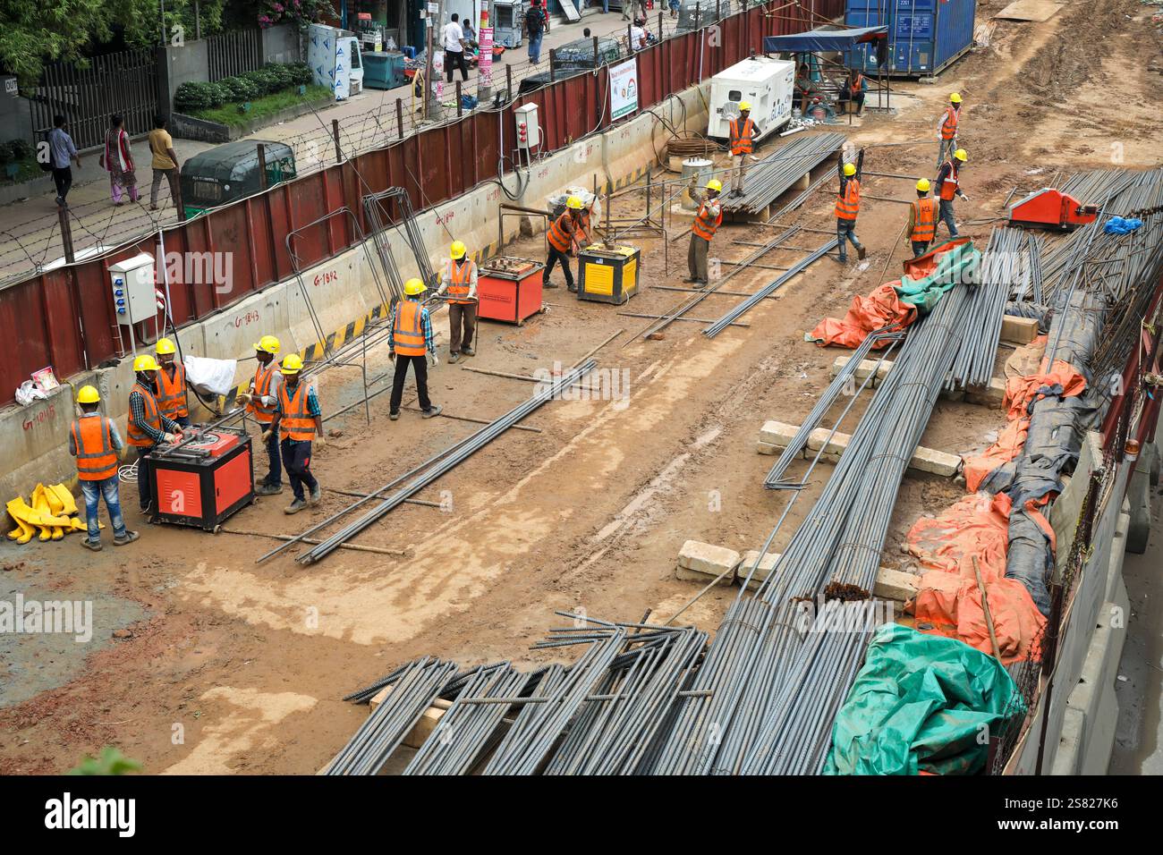 Construction of the Dhaka Metro Rail in Agargaon, Dhaka, Bangladesh ...