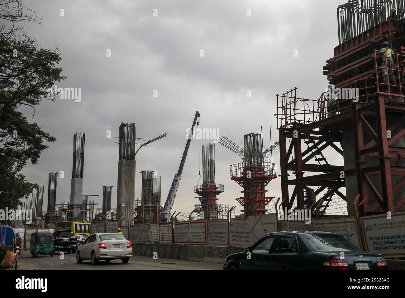 Construction of the Dhaka Metro Rail in Agargaon, Dhaka, Bangladesh ...