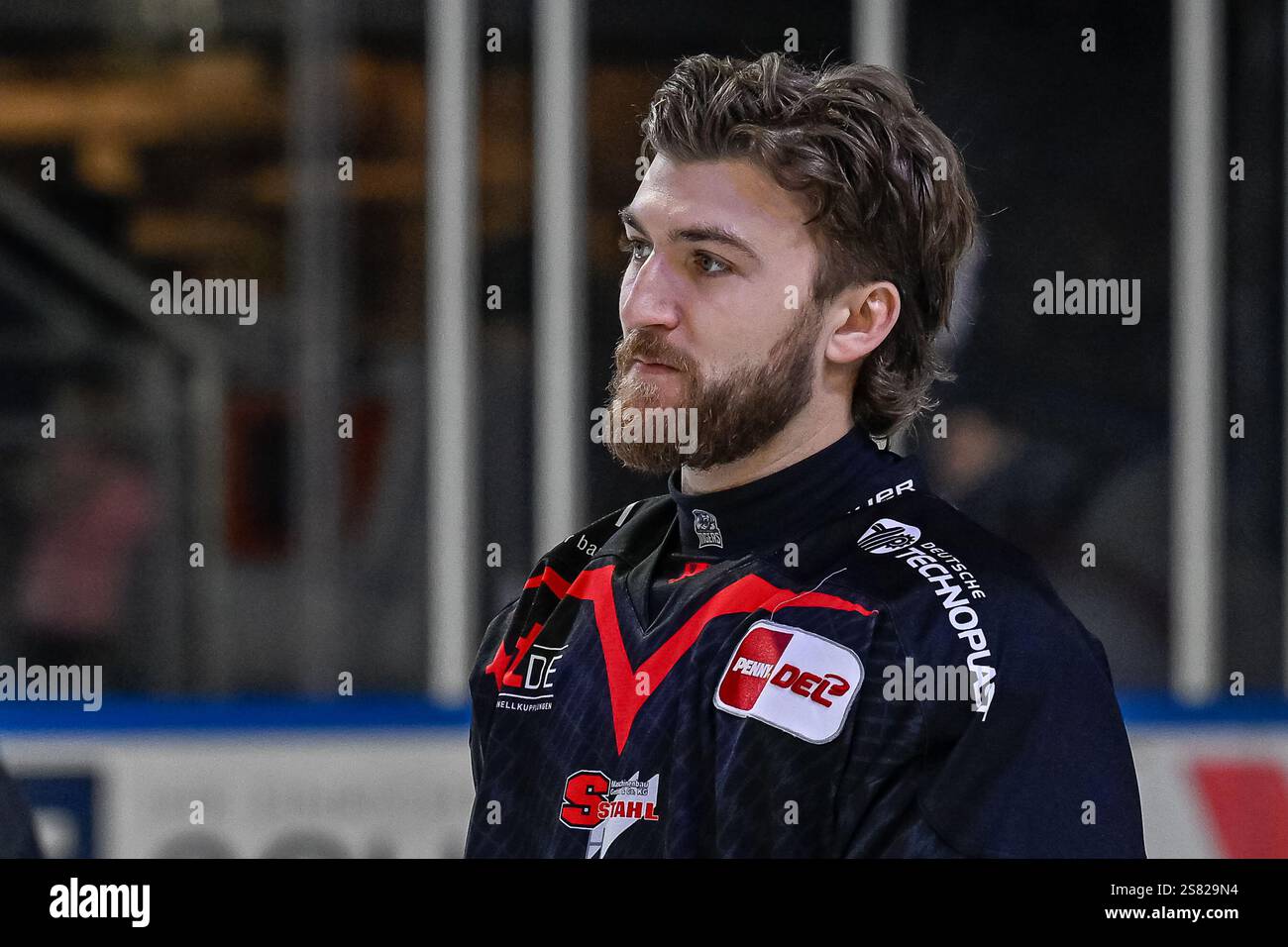 J.C. Lipon (Straubing Tigers, #88) bei den Starting Six / Portrait ...