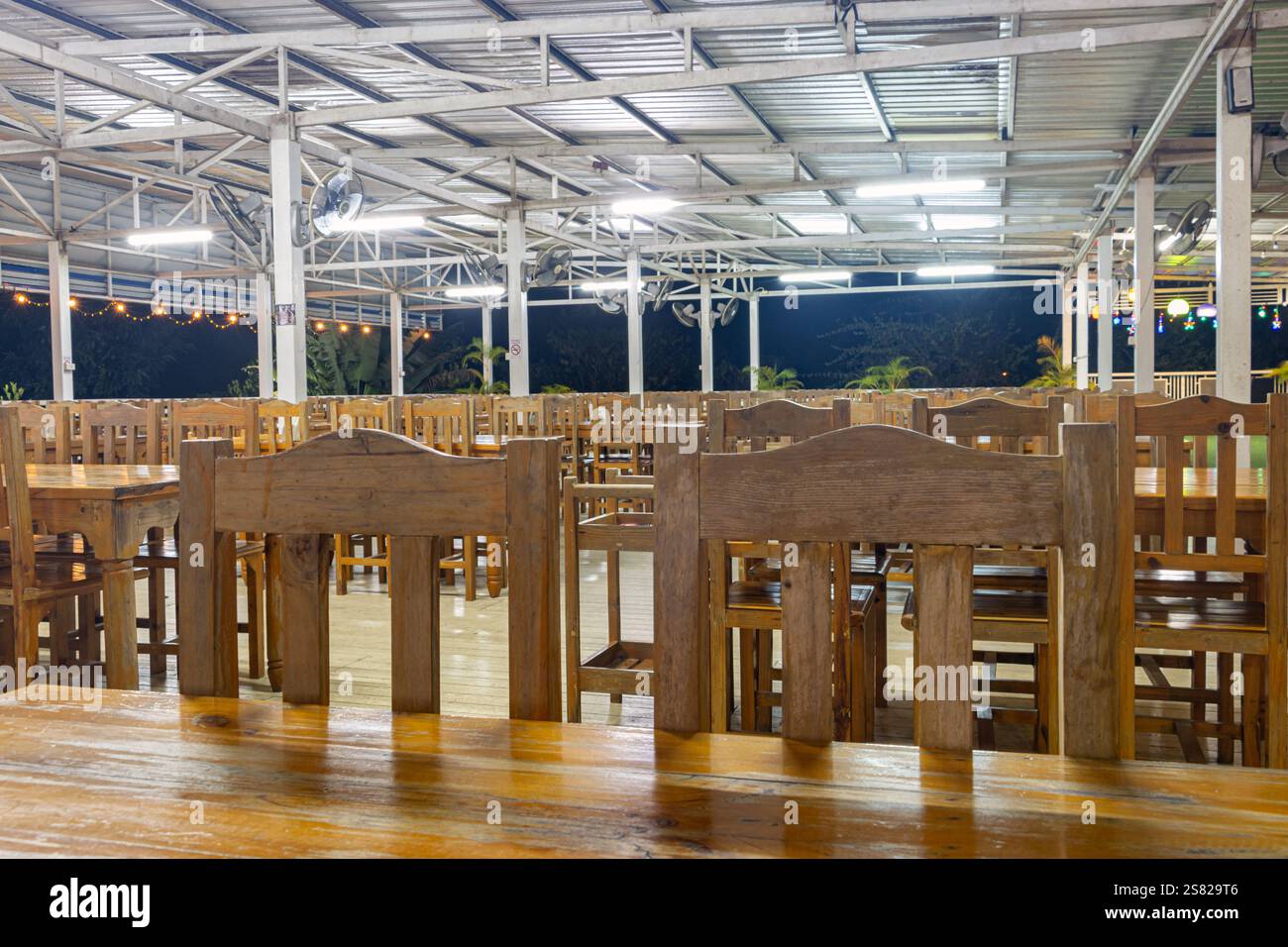 Empty dining hall - restaurant after dark Stock Photo - Alamy