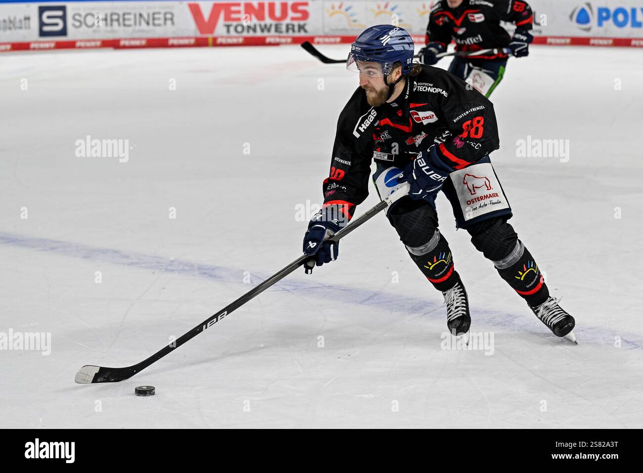 J.C. Lipon (Straubing Tigers, #88). GER, Straubing Tigers vs. Loewen ...