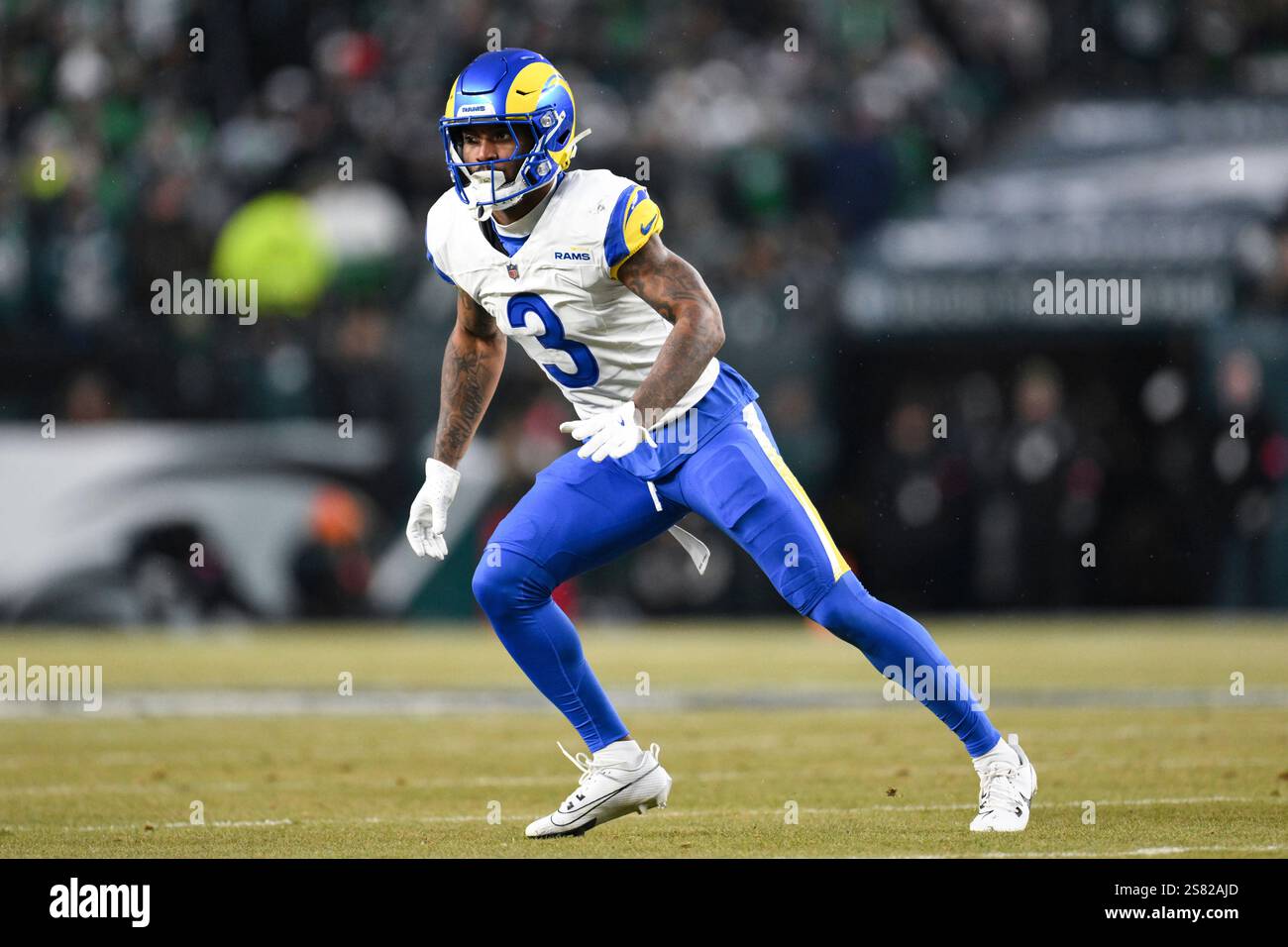 Los Angeles Rams safety Kamren Curl (3) in action during the first half ...