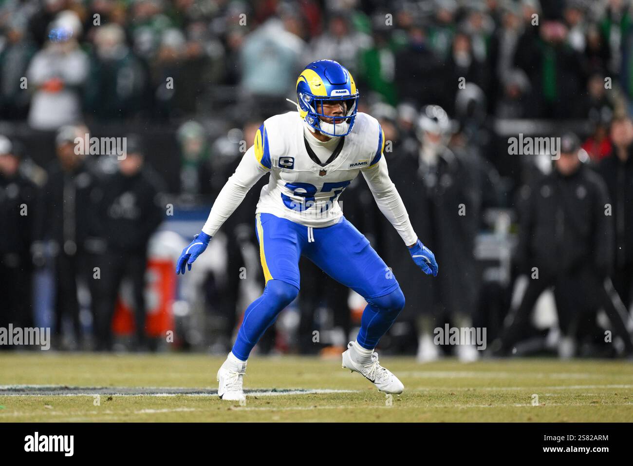 Los Angeles Rams safety Quentin Lake (37) in action during the first ...