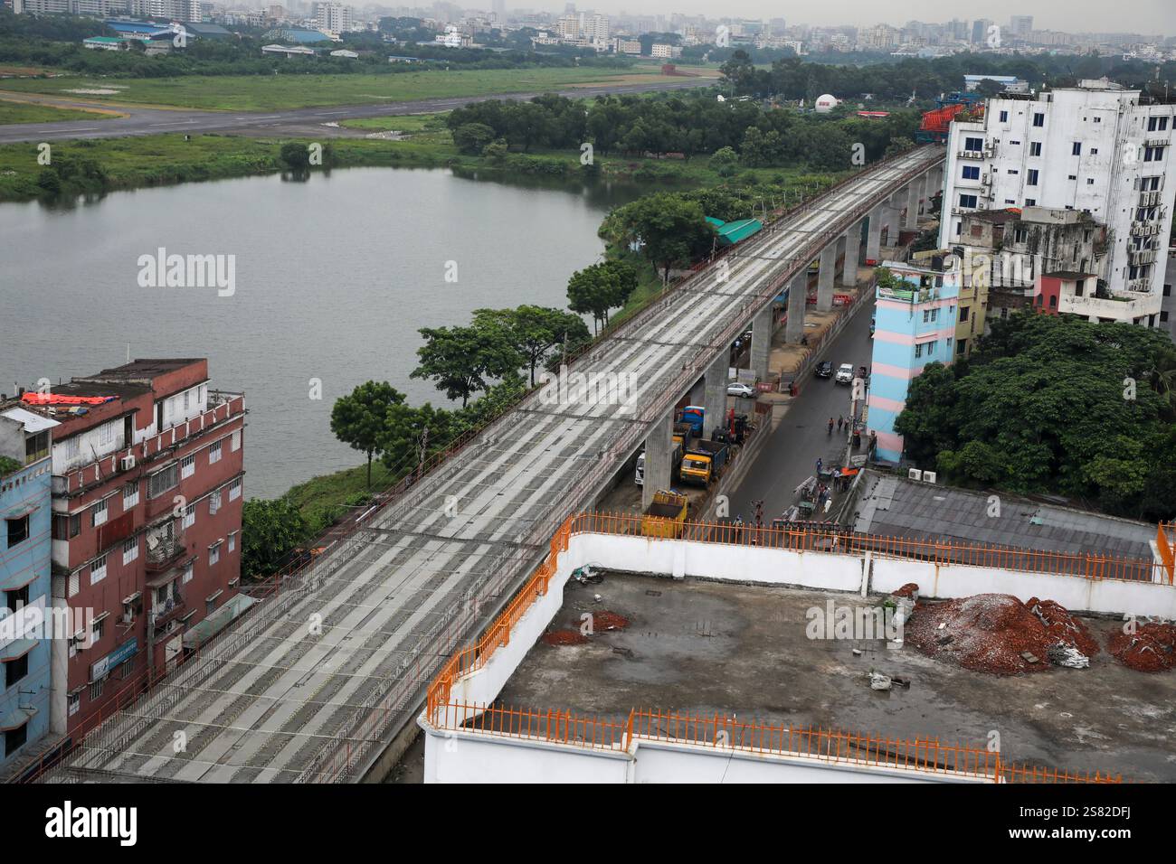 Construction of the Dhaka Metro Rail in Agargaon, Dhaka, Bangladesh ...
