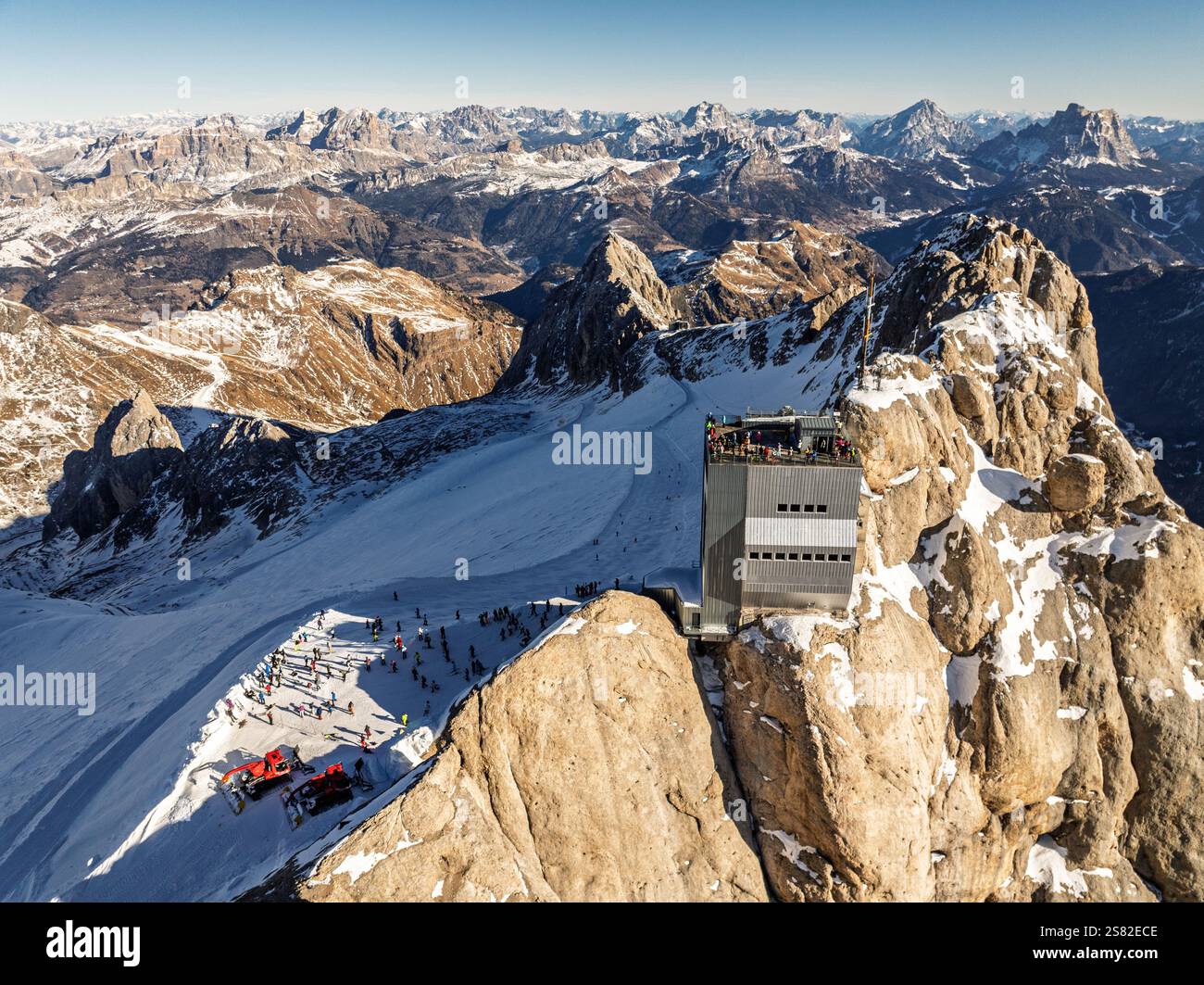 Marmolada in winter, Dolomites and Tauern range in background ...