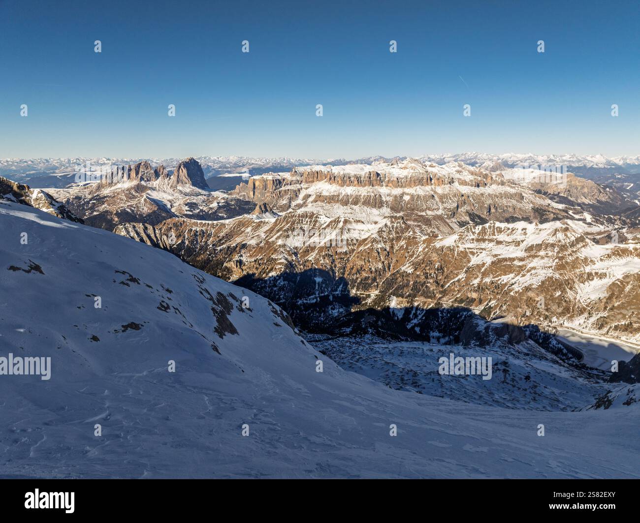 Marmolada in winter, Dolomites and Tauern range in background ...