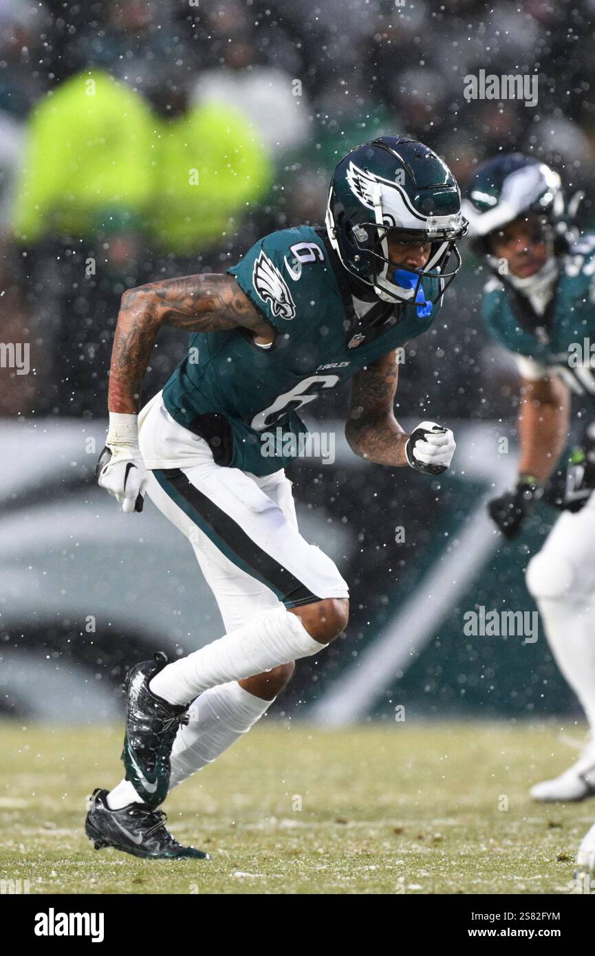 Philadelphia Eagles wide receiver DeVonta Smith (6) in action during ...